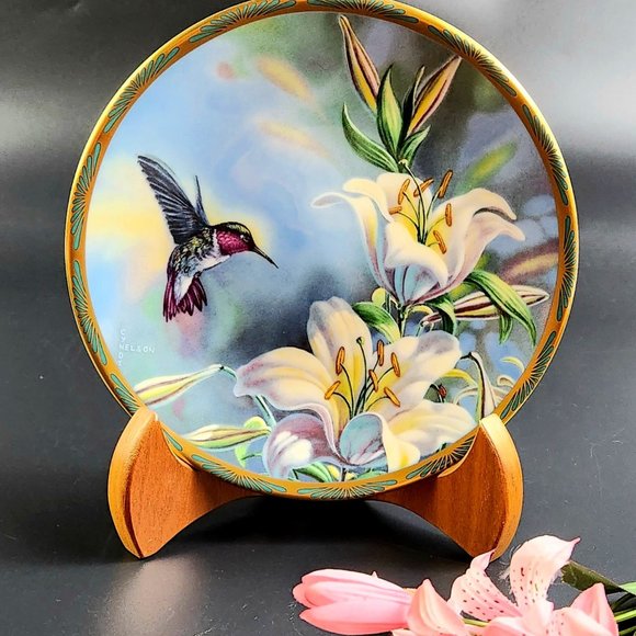 Accents | Vintage Cyndi Nelson Hummingbird Decorative Plate With Stand ...
